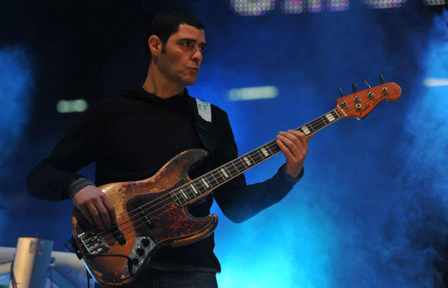 Ari Barokas'ın yeni klibi "Ömrümüz Yine Geçiyor" | Dergy | Müzik ...