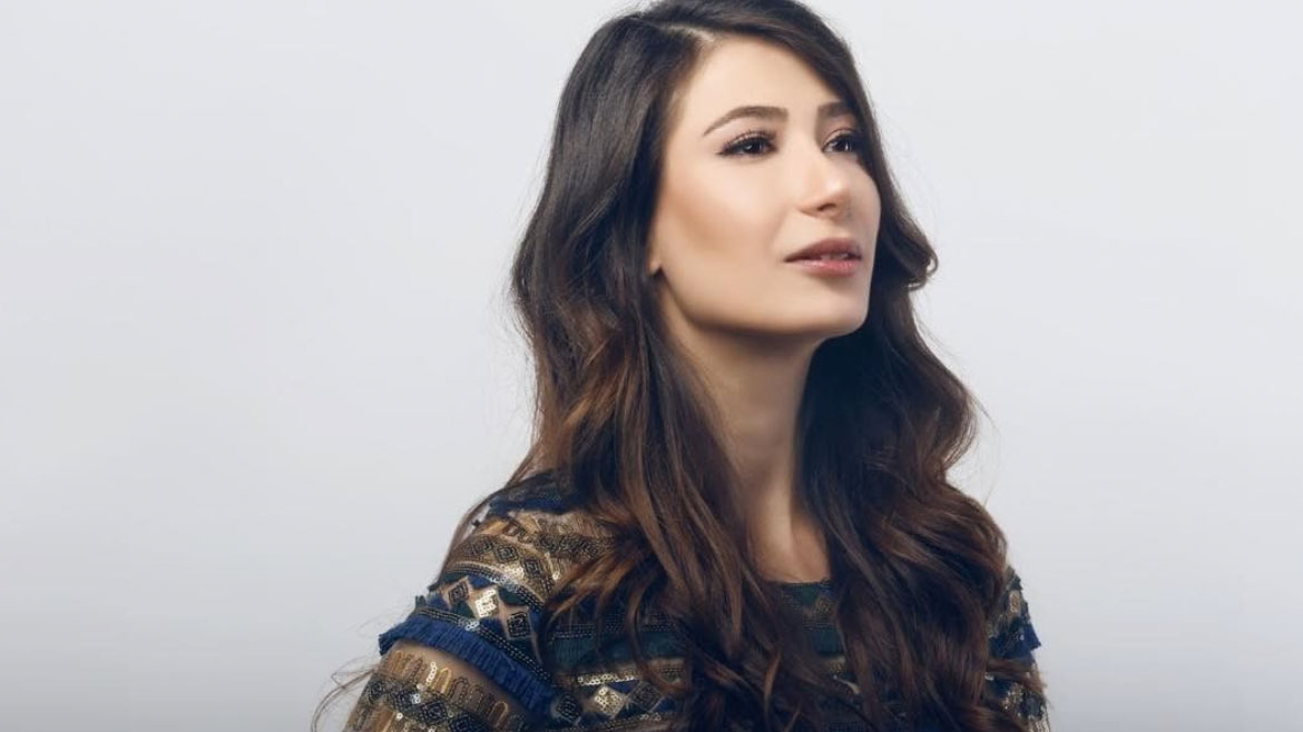 Esin İris: "Ağdalı sözleri seviyoruz" | Dergy | Müzik · Sinema ...