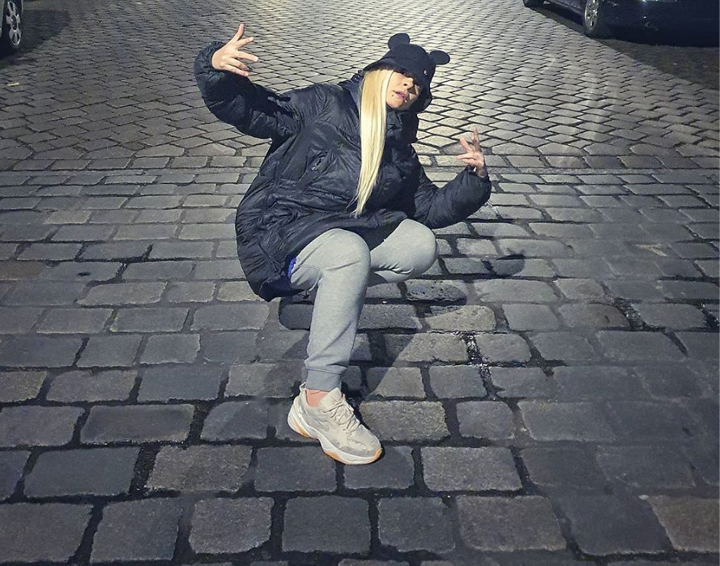 Ayben'den yeni şarkı: "Oyun Parkı" | Dergy | Müzik · Sinema · Etkinlik ...