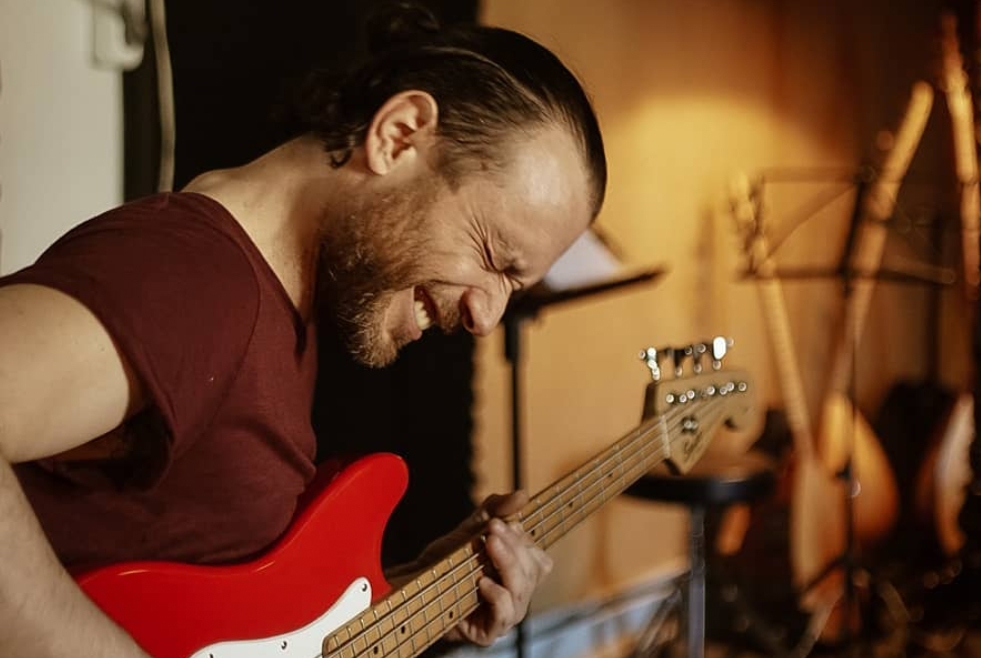 Denizer ve yeni şarkısı "Dilber" ile tanışın | Dergy | Müzik · Sinema ...