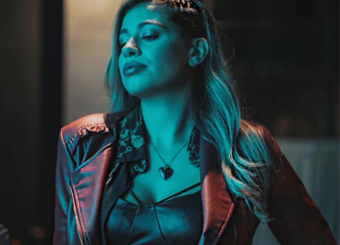 Ece Ekren'den yeni single: "In Love" | Dergy | Müzik · Sinema ...