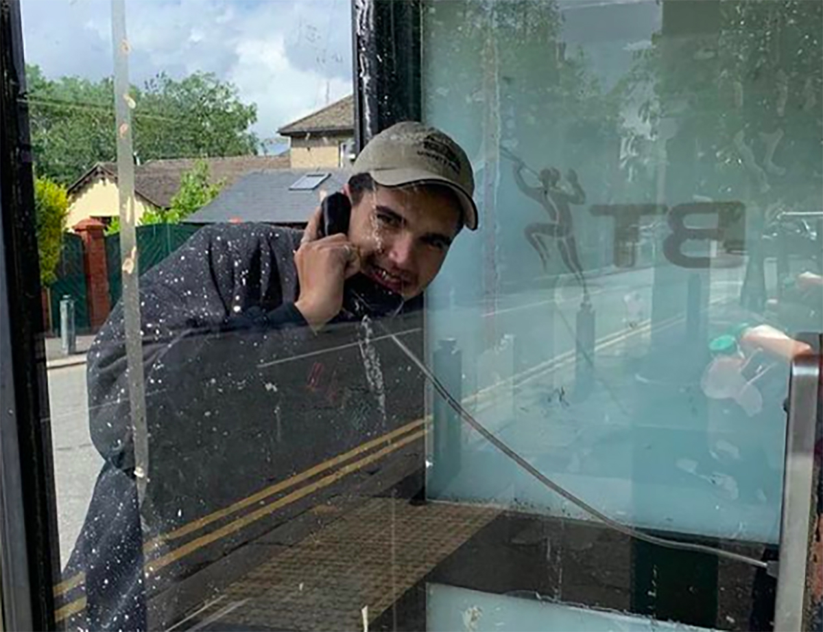 Emir Taha'dan yeni bir şarkı: "Bad Reception" - Dergy