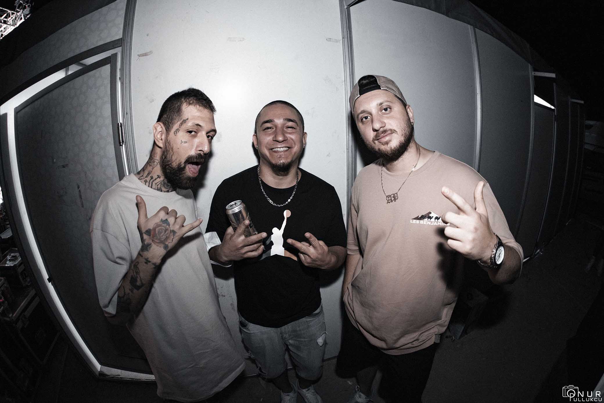 Araff ve Anıl Piyancı "Gülümse" için bir arada | Dergy | Müzik · Sinema ...