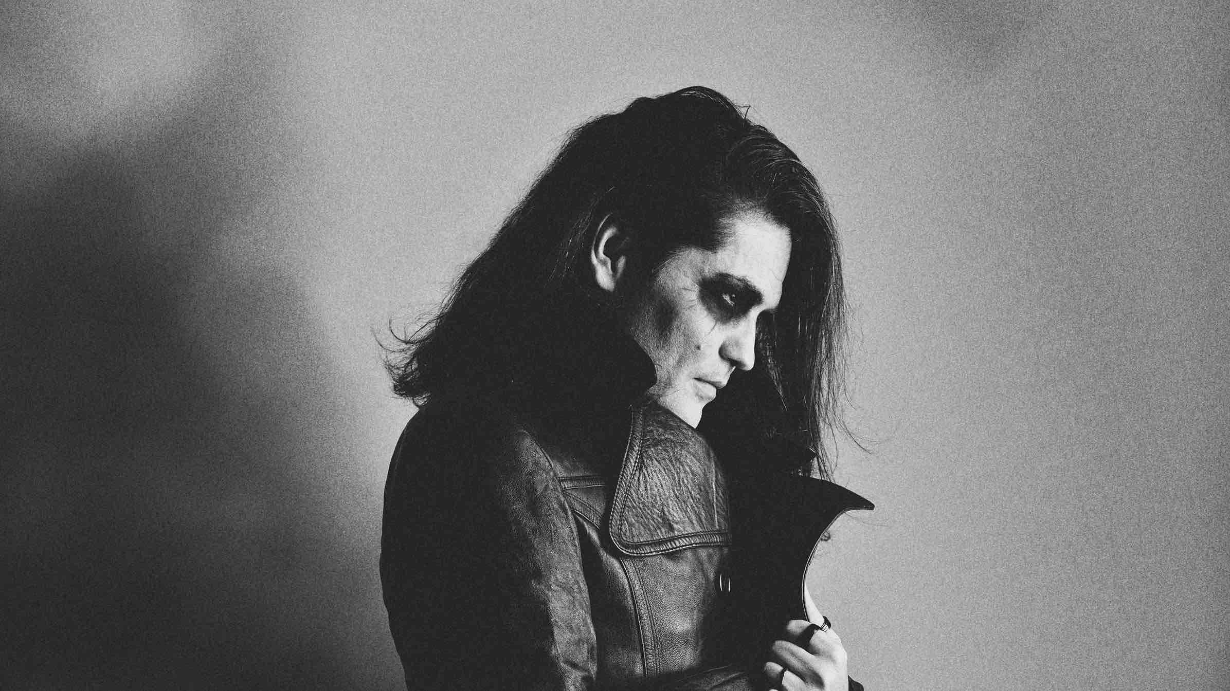 Kana Kana'dan ilk albüm: ''Ölüler Hariç'' | Dergy | Müzik · Sinema ...