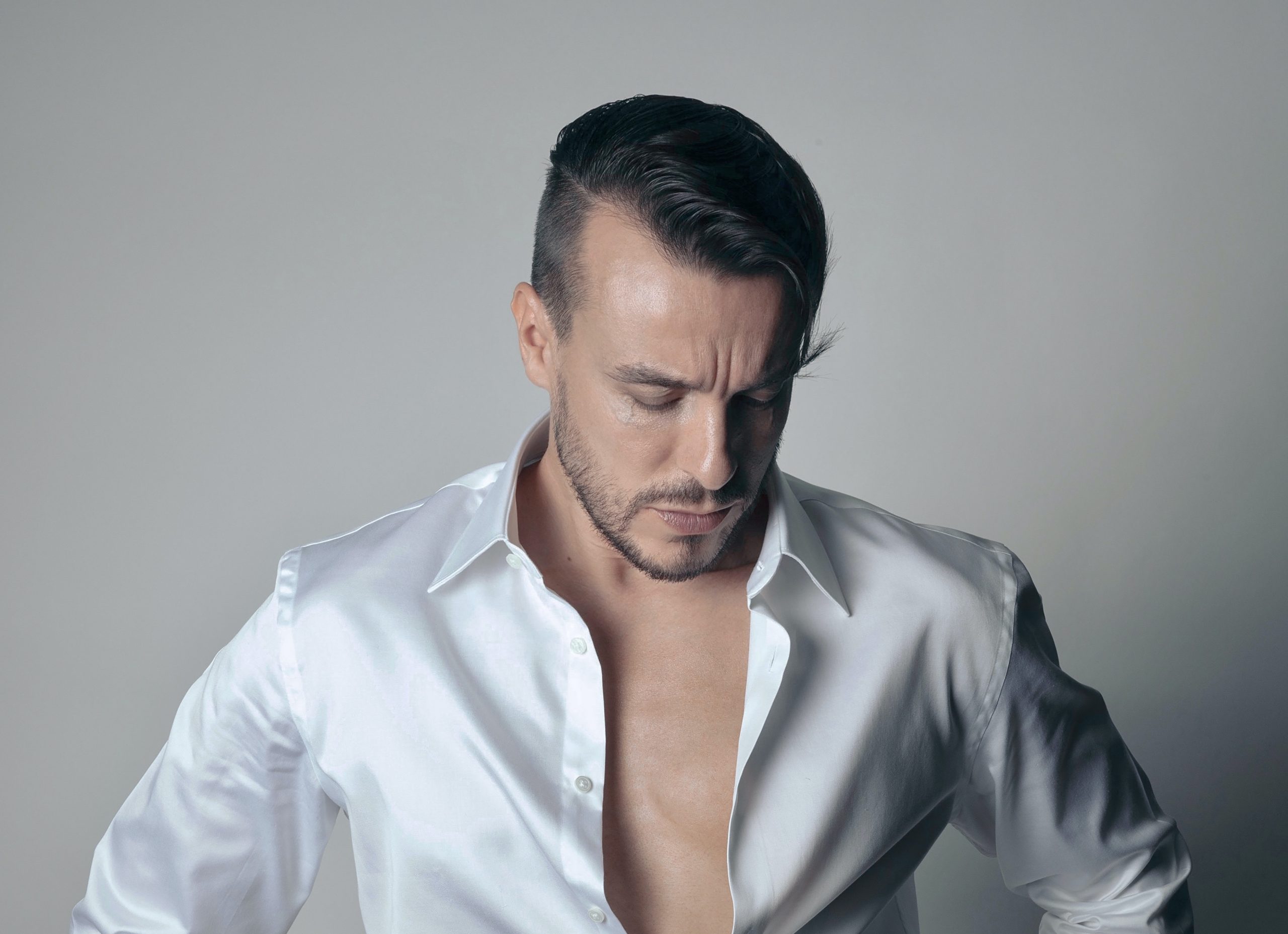 Cem Adrian’dan yeni şarkı: ‘Sızı’ | Dergy | Müzik · Sinema · Etkinlik ...