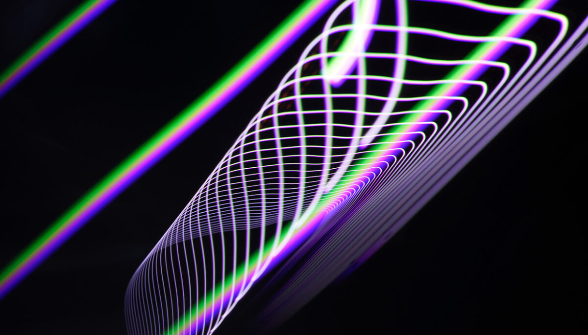 Synthwave: 80’lere ışınlanmanın yolunu bulmuşlar! | Dergy | Müzik ...