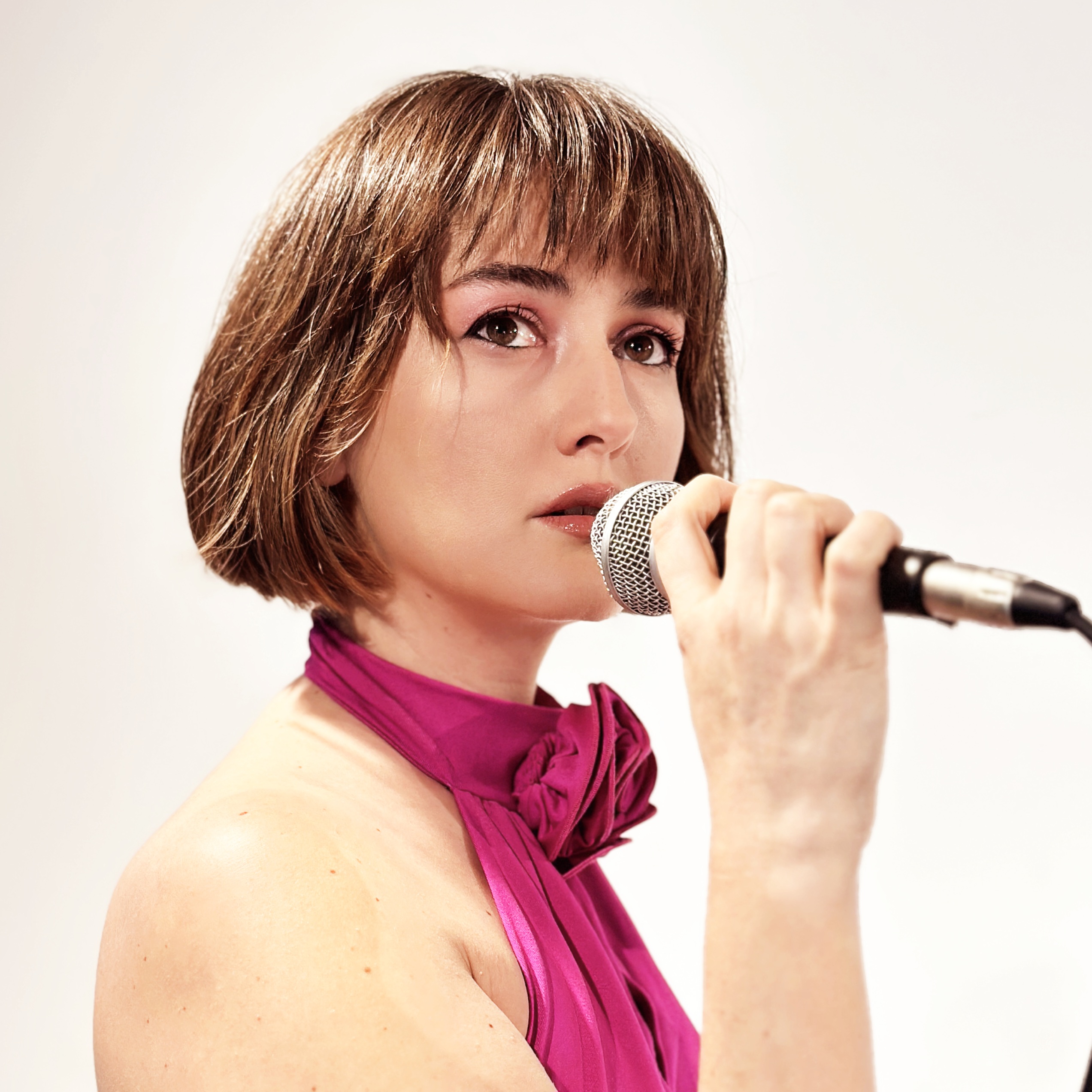 Damla Durakçay: “Şarkılarımın çok hızlı tüketilmesini istemiyorum ...